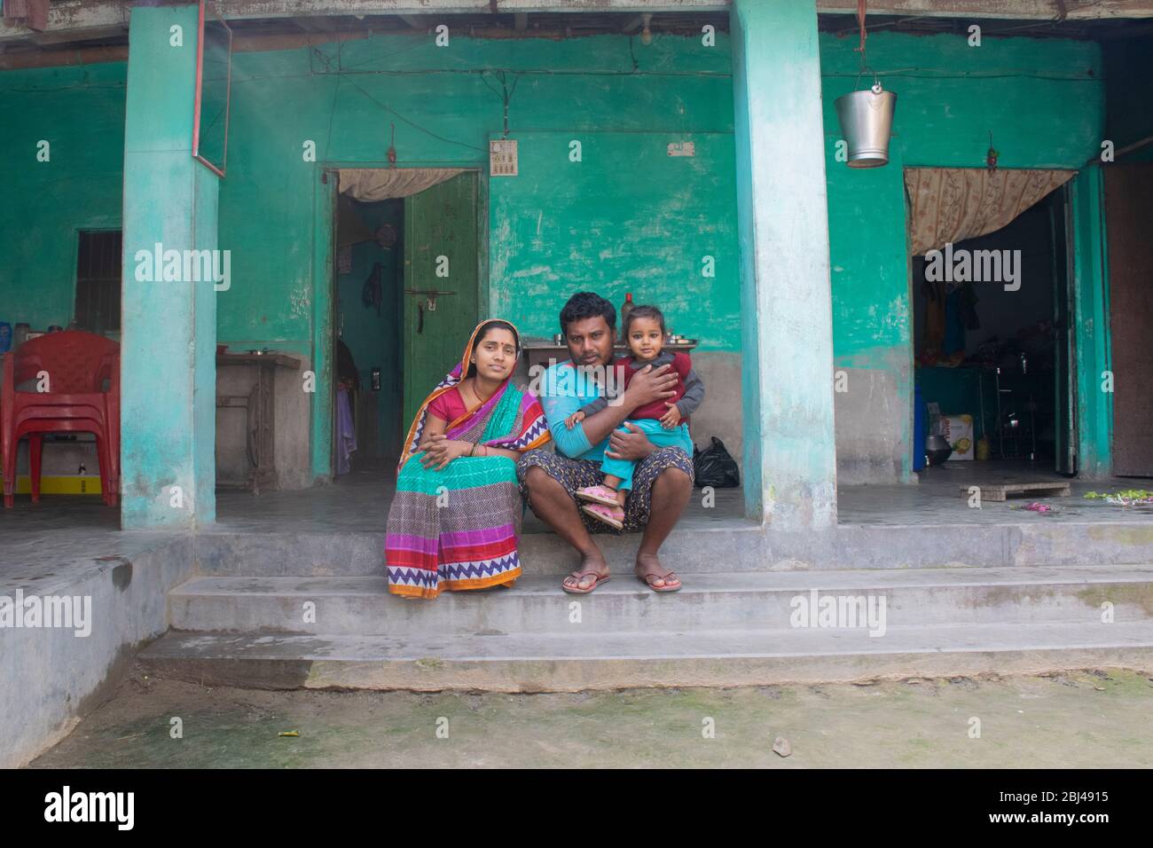 Rural house india family hi-res stock photography and images - Alamy