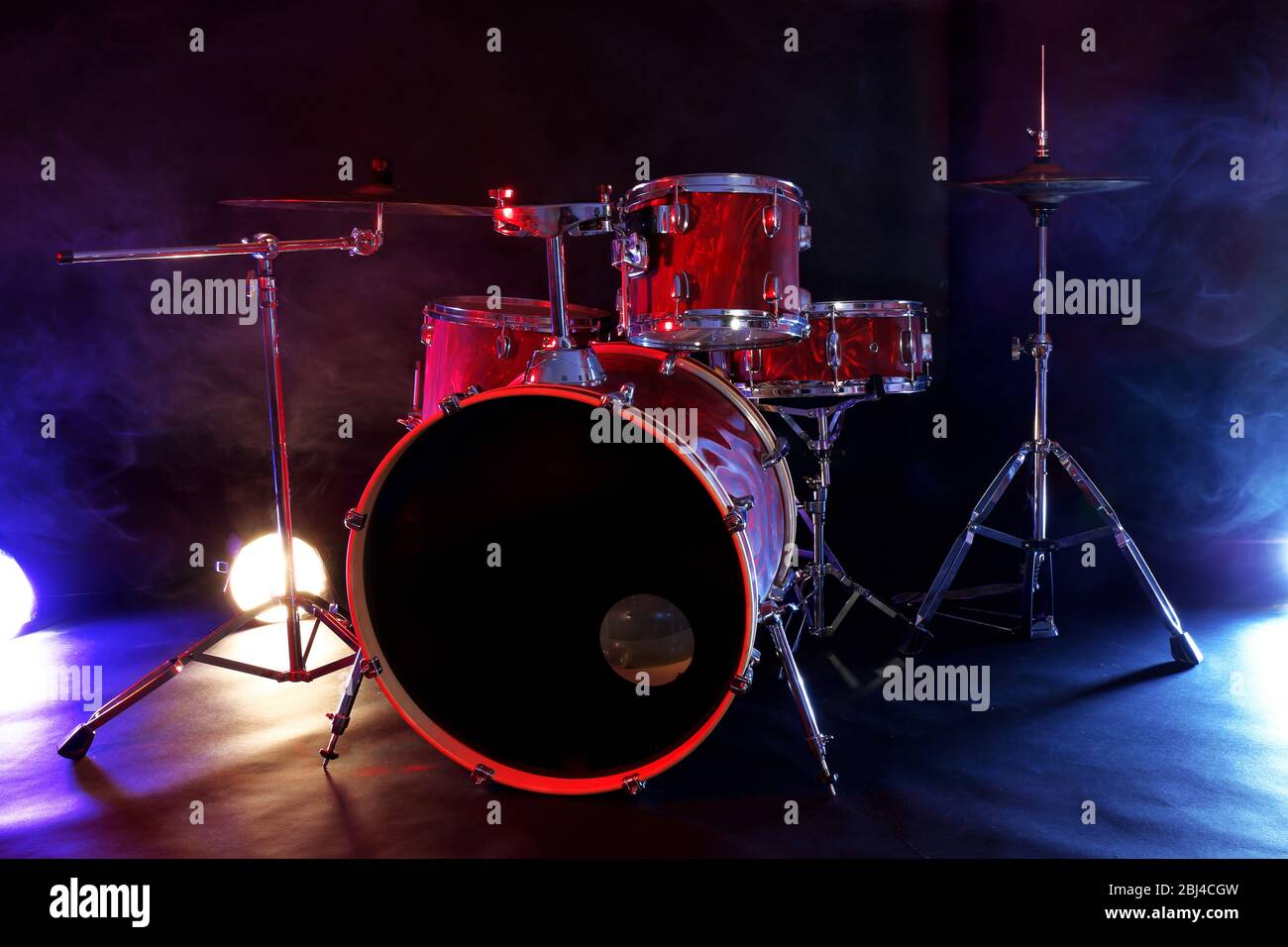 Drum set on a stage Stock Photo - Alamy