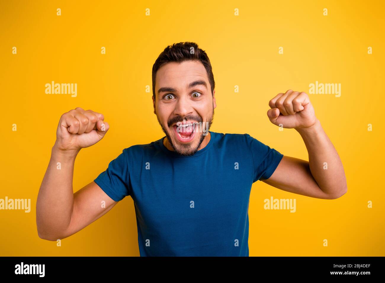 Close-up portrait of his he nice attractive glad cheerful cheery ...