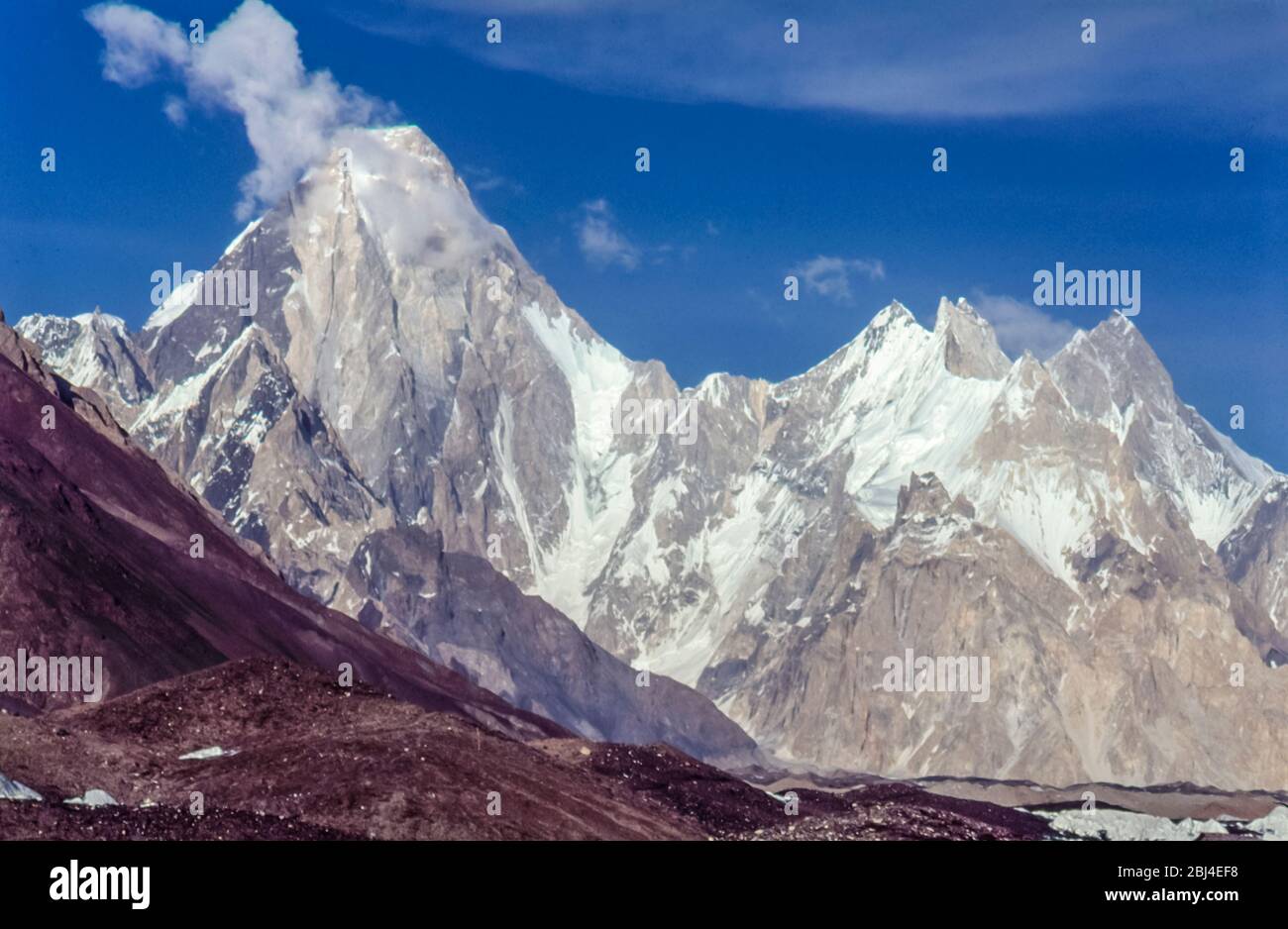 Pakistan, Northern Areas of the Karakoram Mountains. Pictorial imagine ...