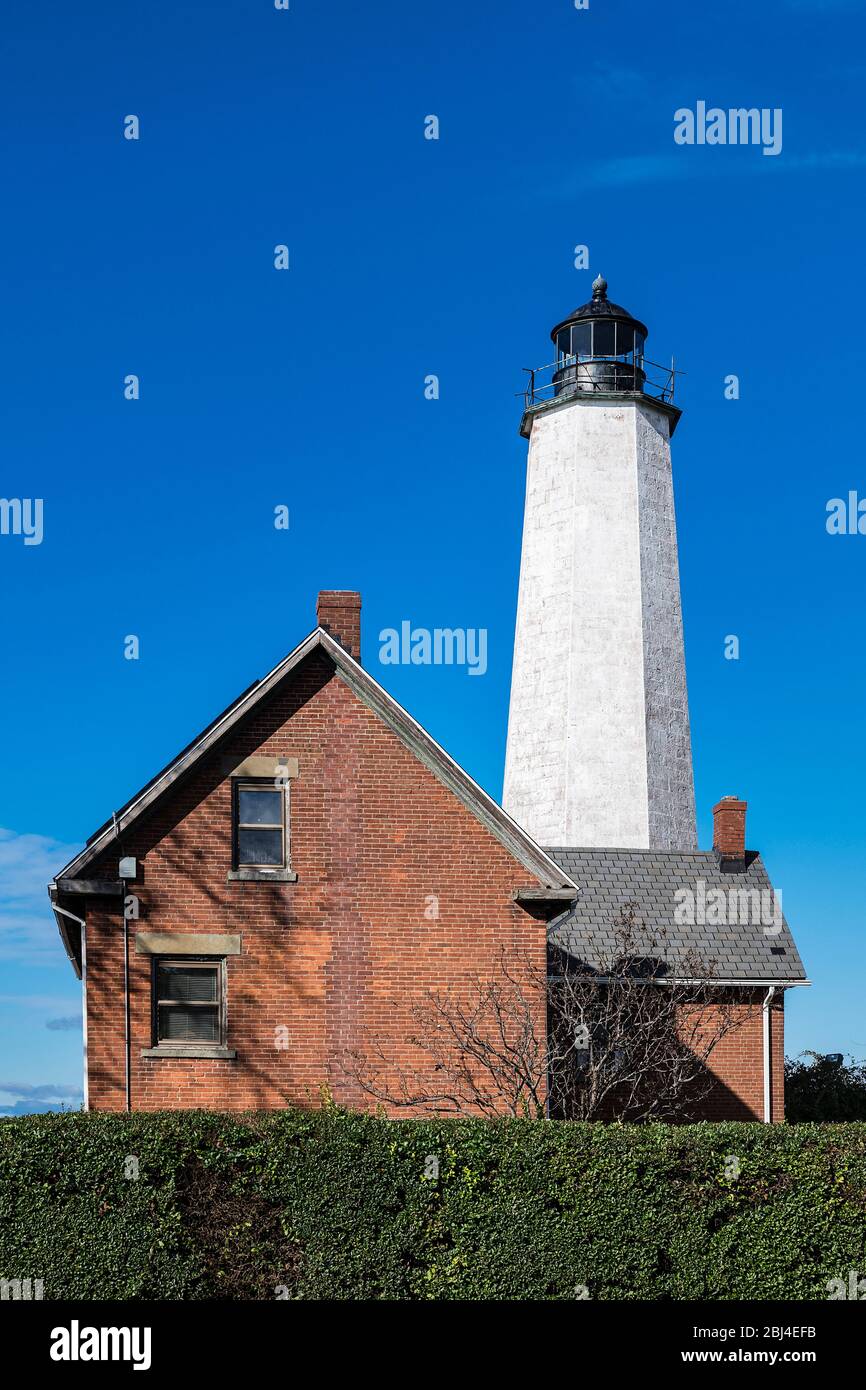 New Haven Harbour lighthouse in Lighthouse Point Park Stock Photo - Alamy