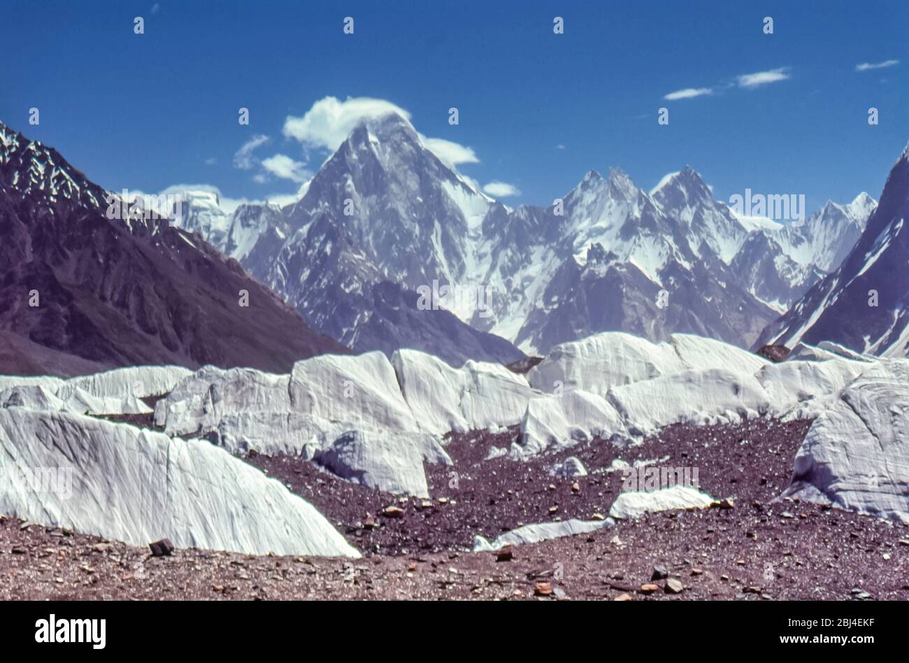 Pakistan, Northern Areas of the Karakoram Mountains. Pictorial imagine ...