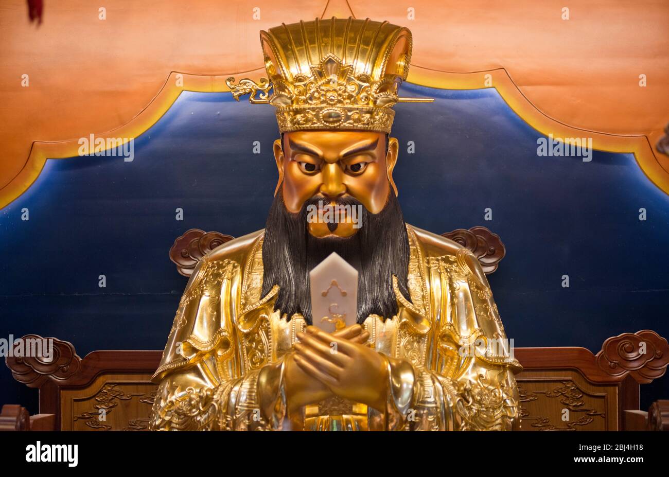 Taoist god statue hi-res stock photography and images - Alamy