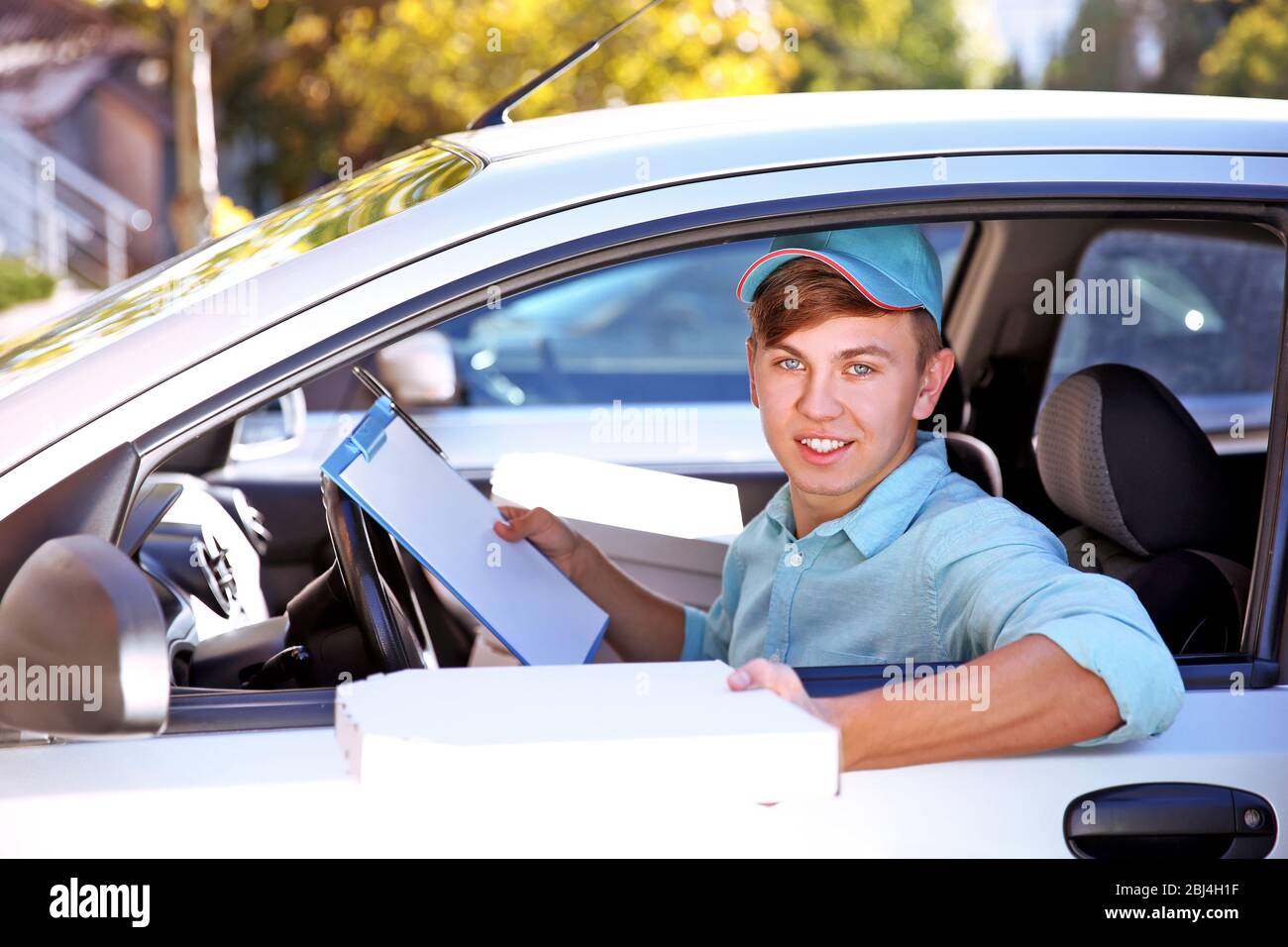 Car sales man funny hi-res stock photography and images - Alamy