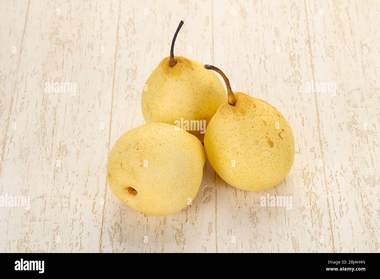 Juicy ripe yellow Chinese pear Stock Photo - Alamy