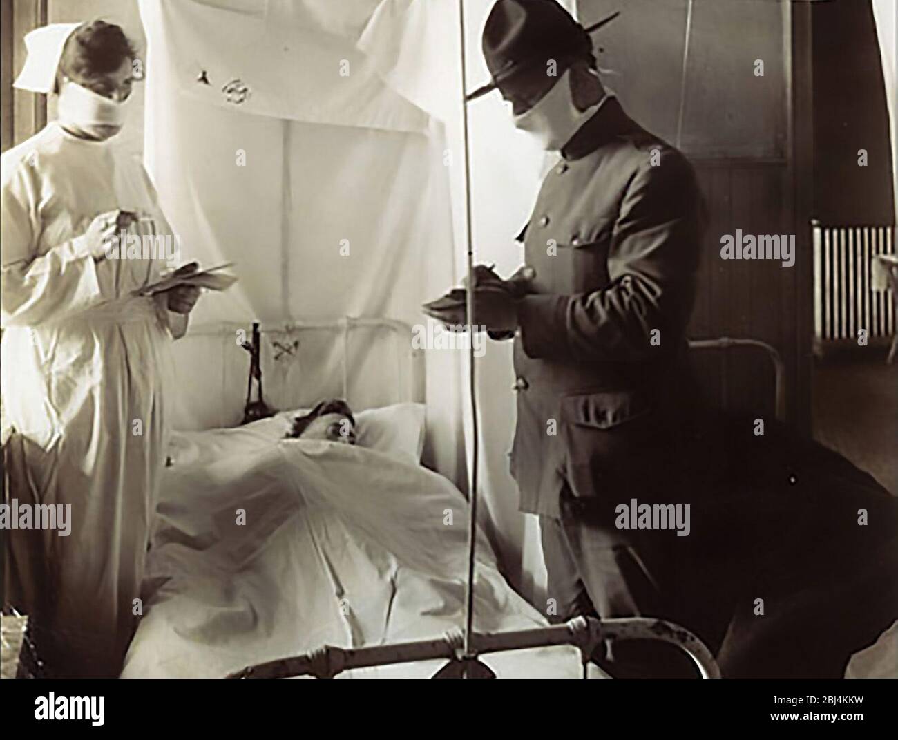 During the 1918 Spanish Flu Pandemic Masked medical personnel giving ...