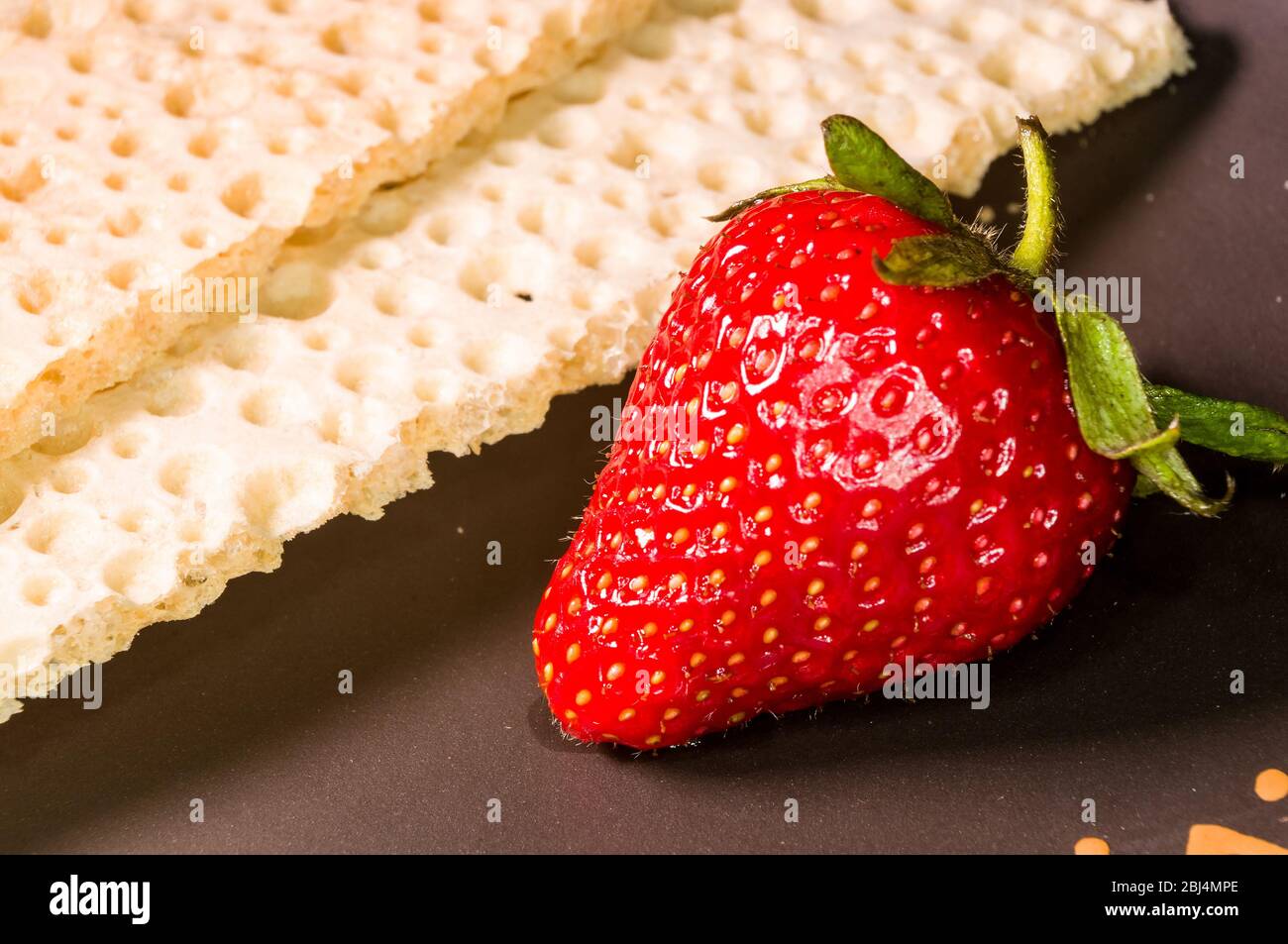 fresh strawberry and diabetic diet crunches - crispy waffle bread from ...