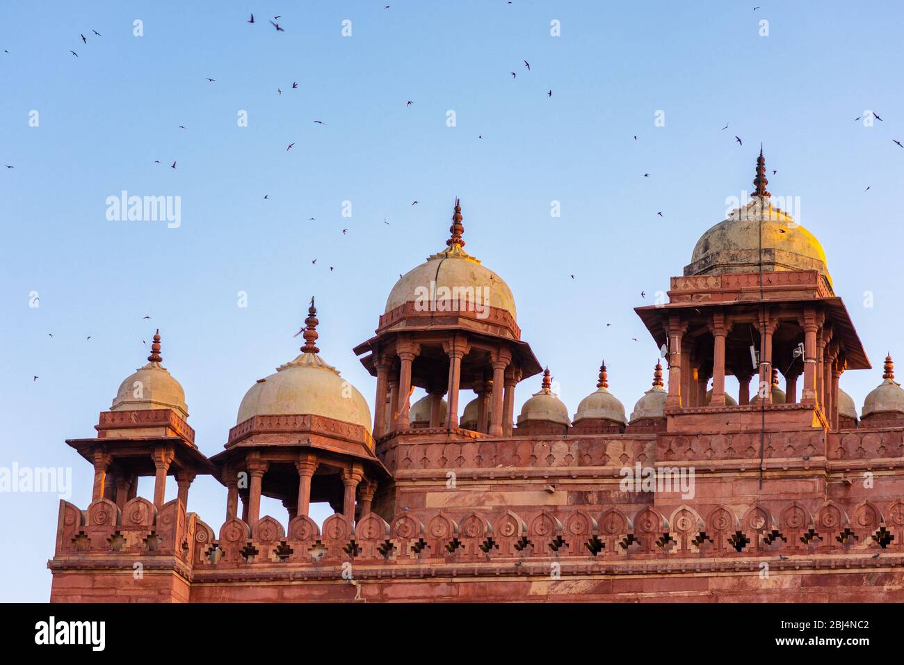 Buland Darwaza (Gate of victory), main entrance to the Jama Masjid in ...