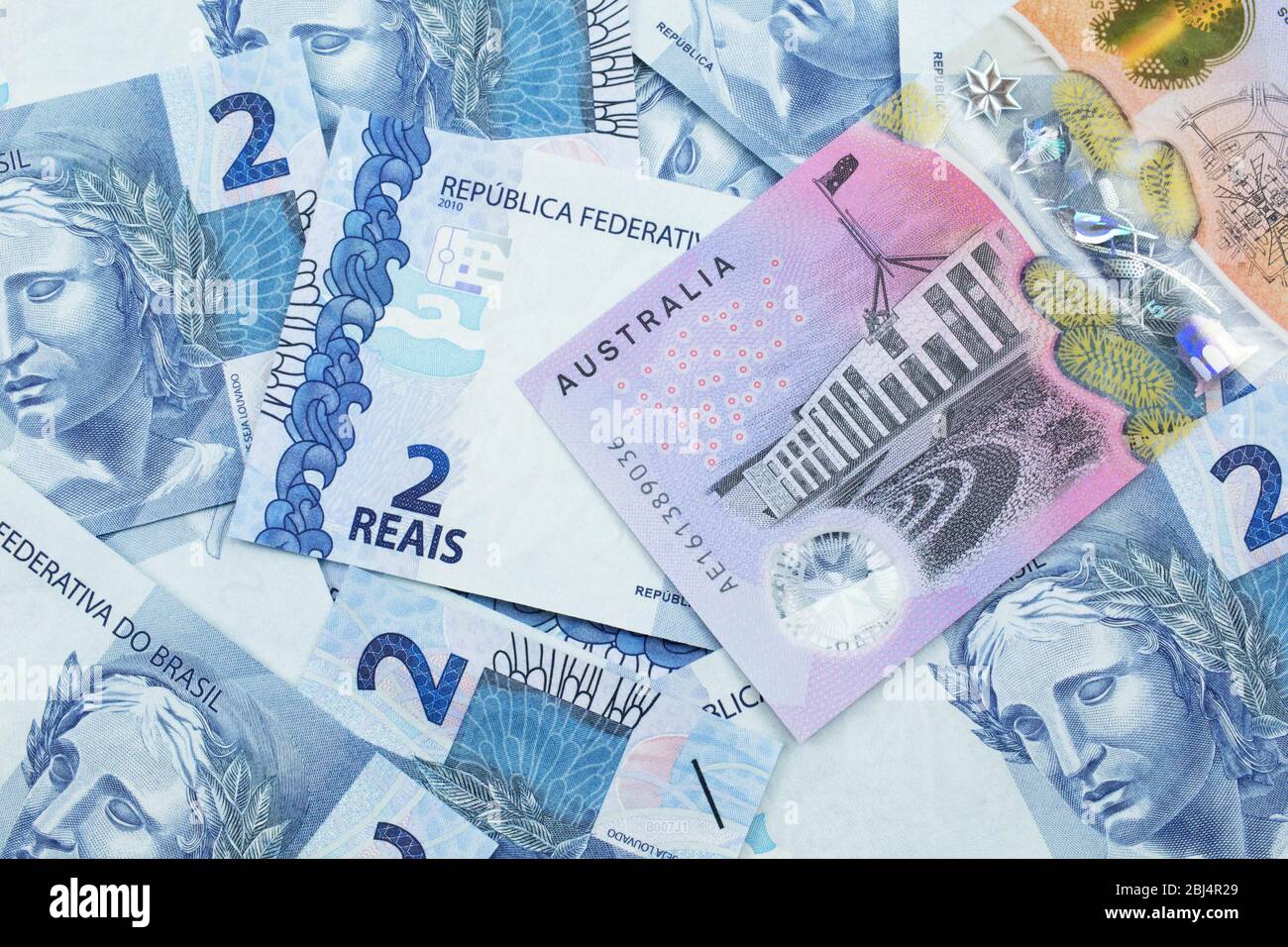 Australian two dollar note hi-res stock photography and images - Alamy