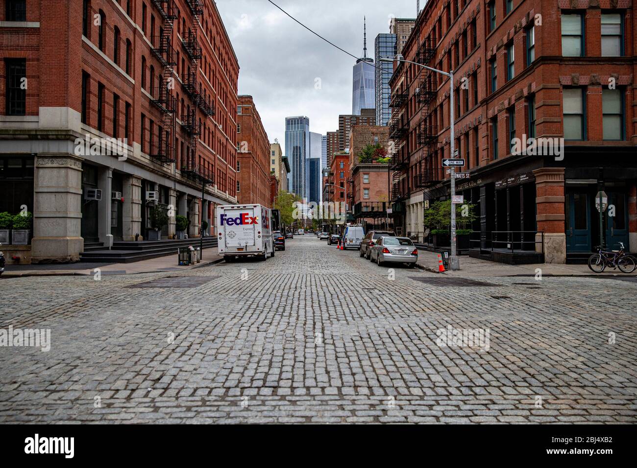 Greenwich street new york tribeca hi-res stock photography and images ...