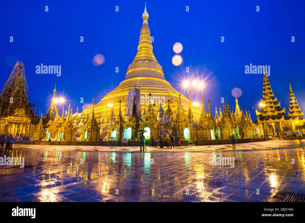Evening at Burma's most famous golden temple Stock Photo - Alamy