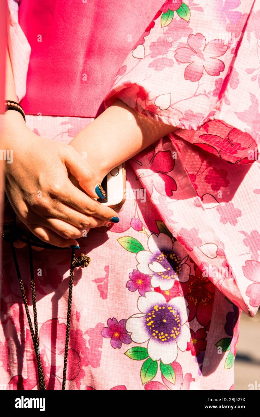Hand and geisha dress of a Japanese woman Stock Photo - Alamy