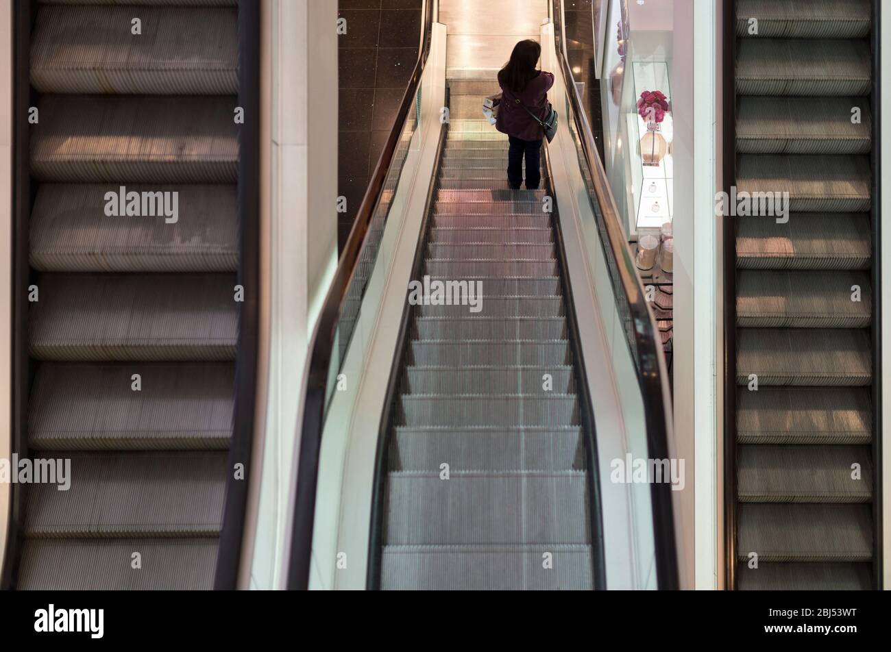 Shopping complex escalator hi-res stock photography and images - Alamy