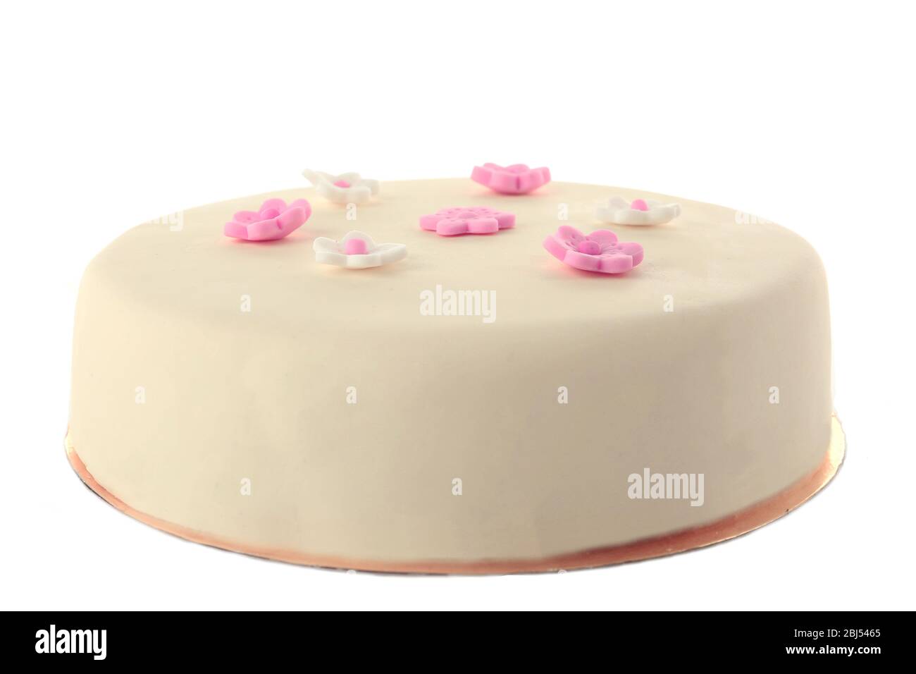 Cake with sugar paste flowers, isolated on white Stock Photo - Alamy