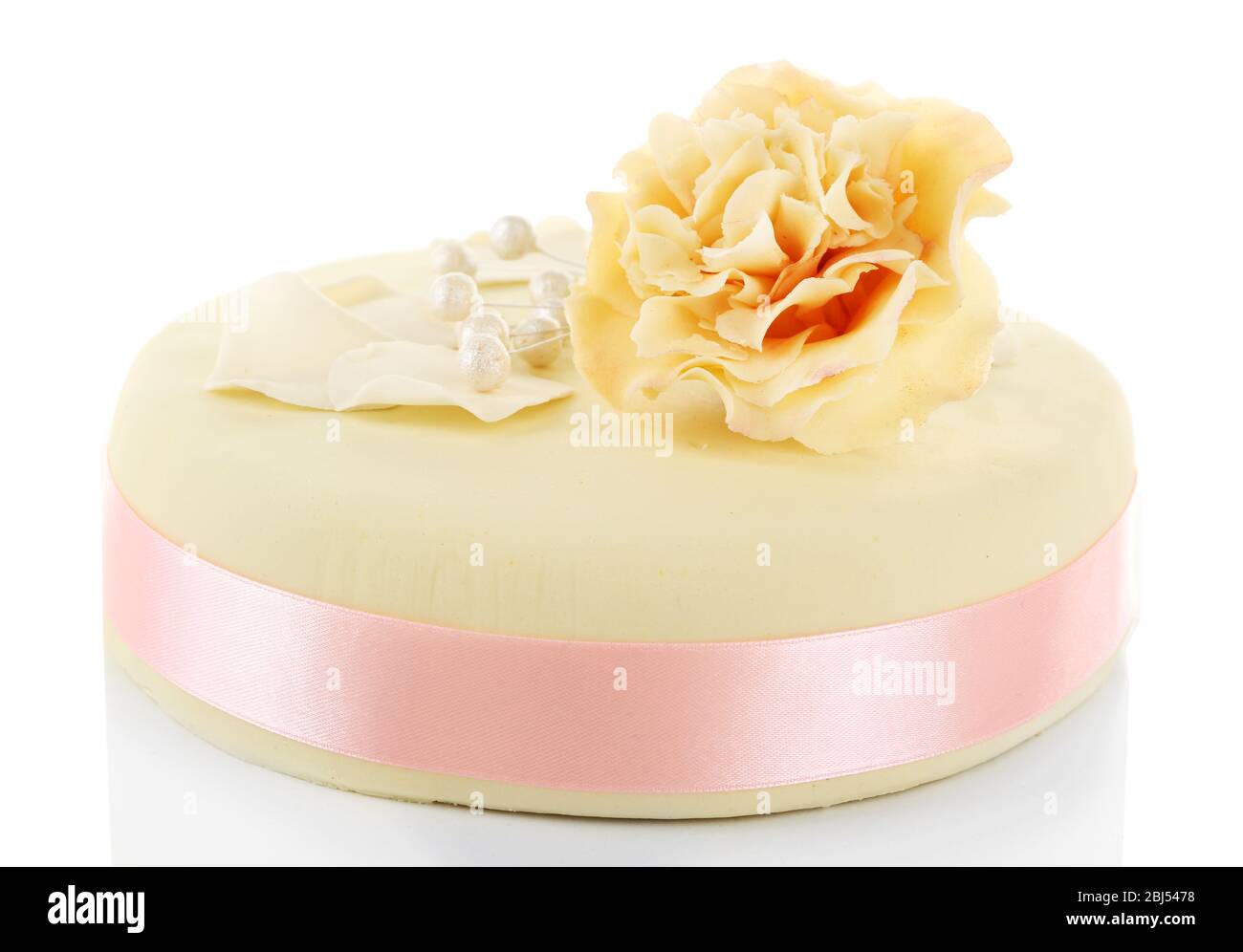 Cake with sugar paste flowers, isolated on white Stock Photo - Alamy