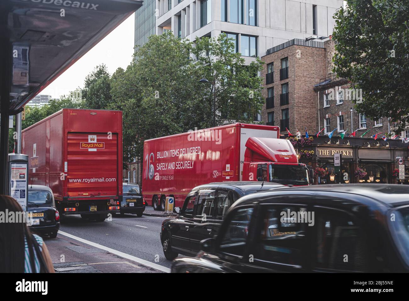 Royal mail railway carriage hi-res stock photography and images - Alamy
