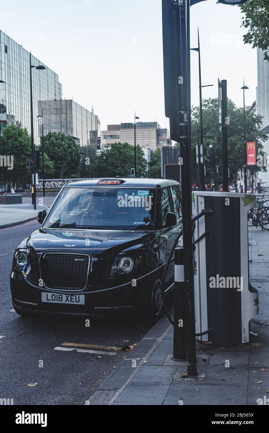 Charging dynamo hi-res stock photography and images - Alamy