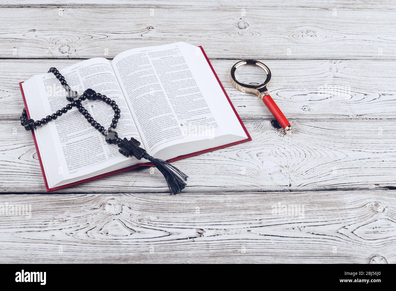 Holy Bible On Wood Table High Resolution Stock Photography and Images ...