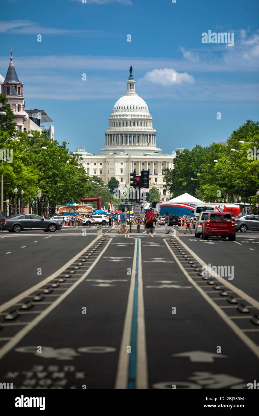 United States Capitol and the Senate Building from downtown ...