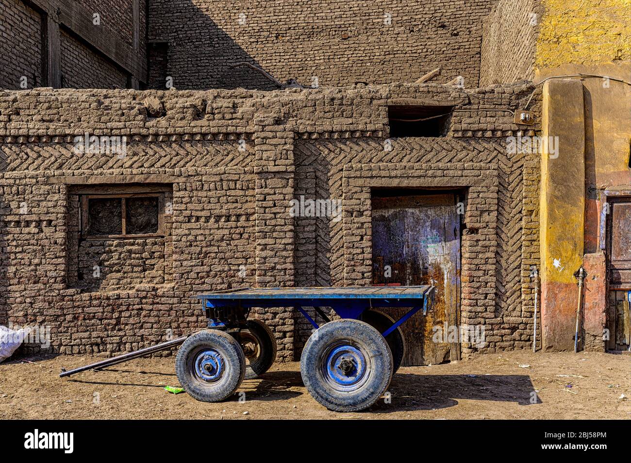 Mudbrick house egypt hi-res stock photography and images - Alamy