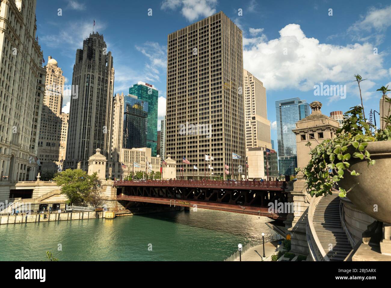 Chicago river illinois hi-res stock photography and images - Alamy