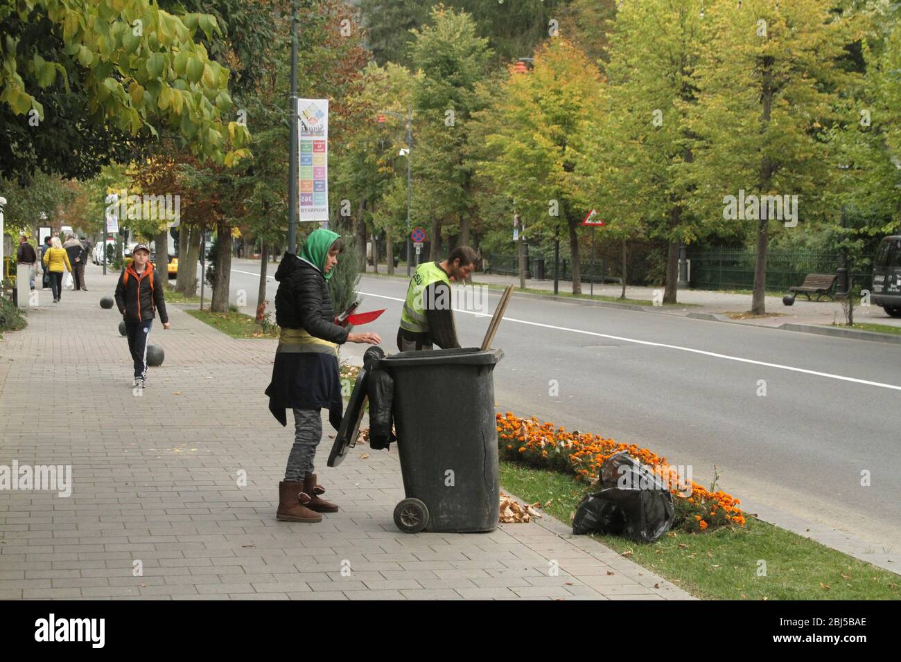 Garbage collector woman hi-res stock photography and images - Alamy
