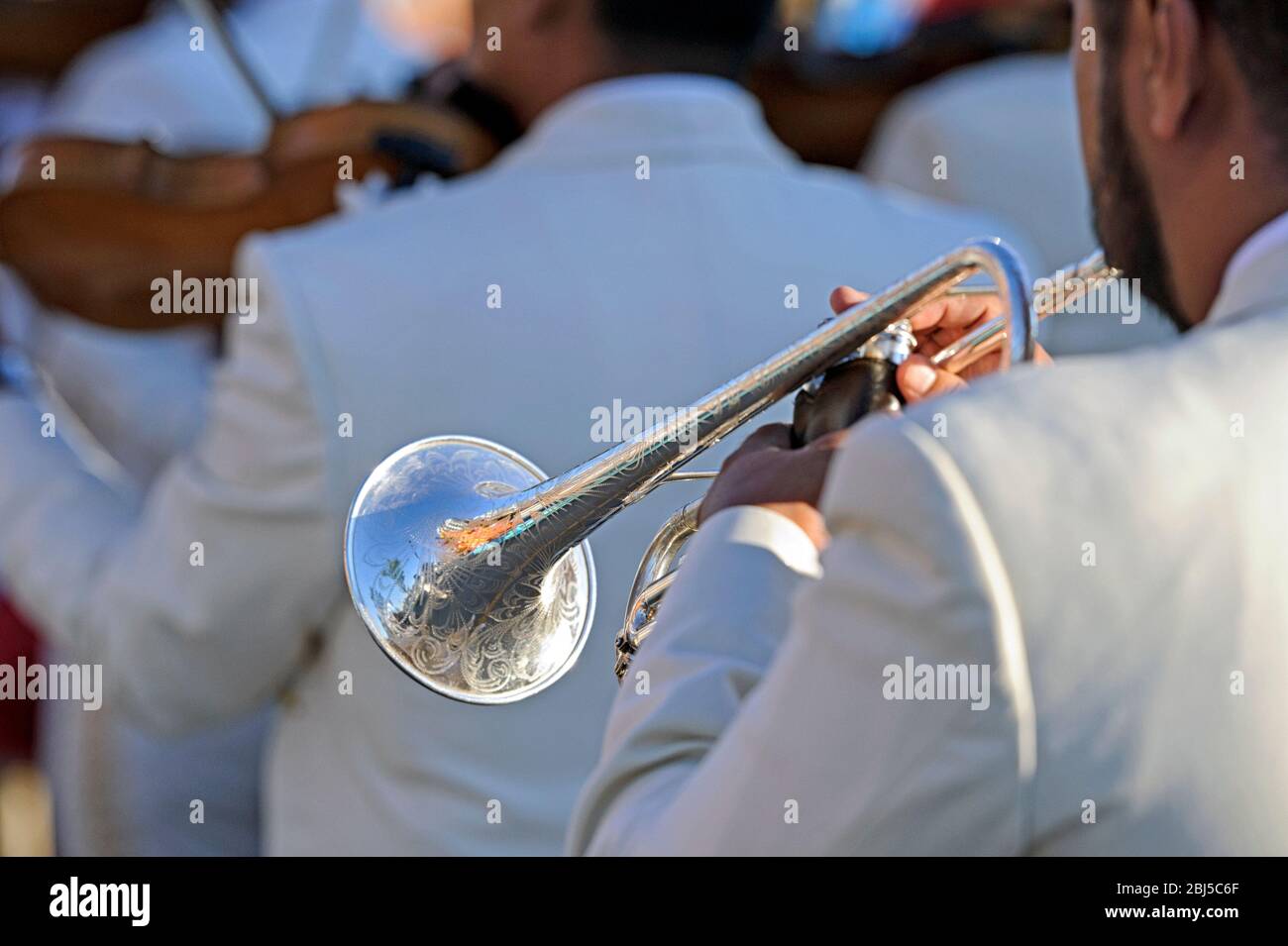 Mexican music hi-res stock photography and images - Alamy