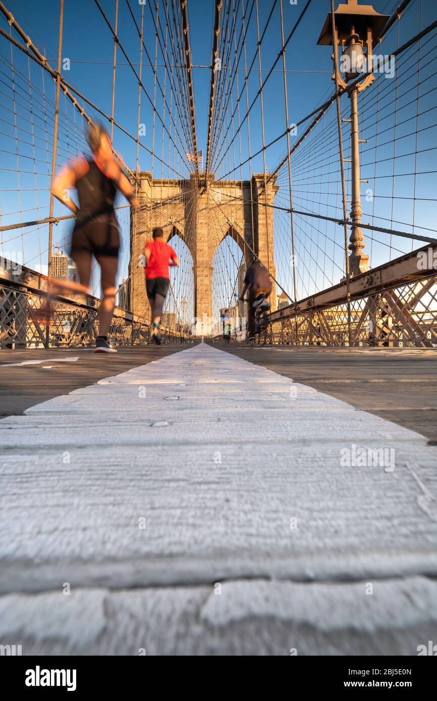 Pedestrian path over the Brooklyn Bridge connecting Manhattan New York ...