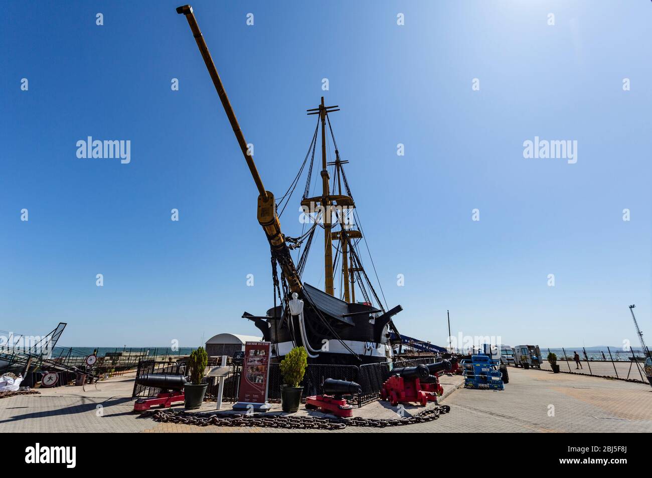 View of the 50-gun frigate Dom Fernado e Gloria, built in 1843 in Daman ...