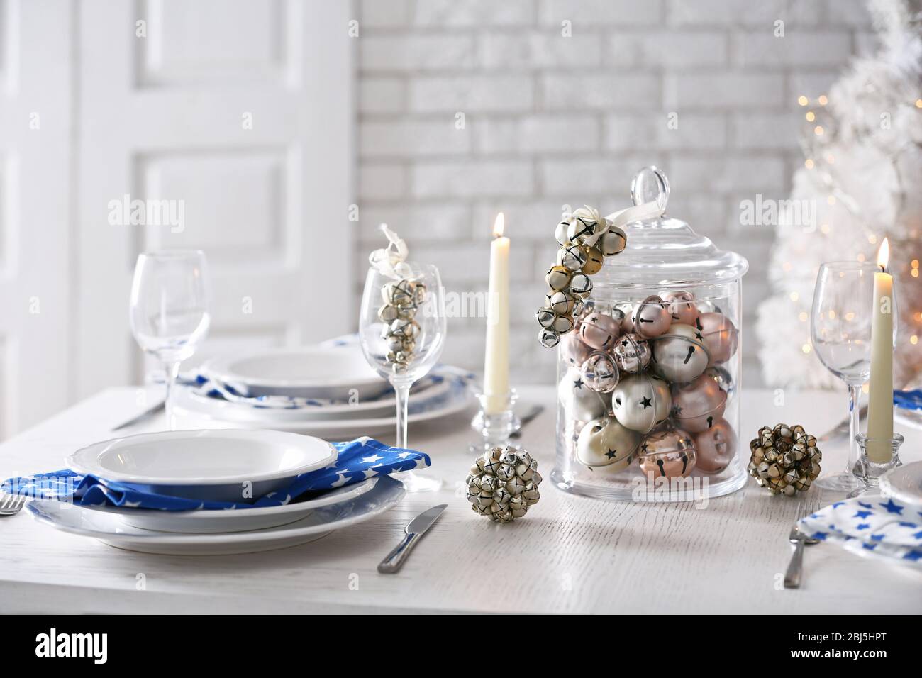 Beautiful Christmas table setting Stock Photo - Alamy