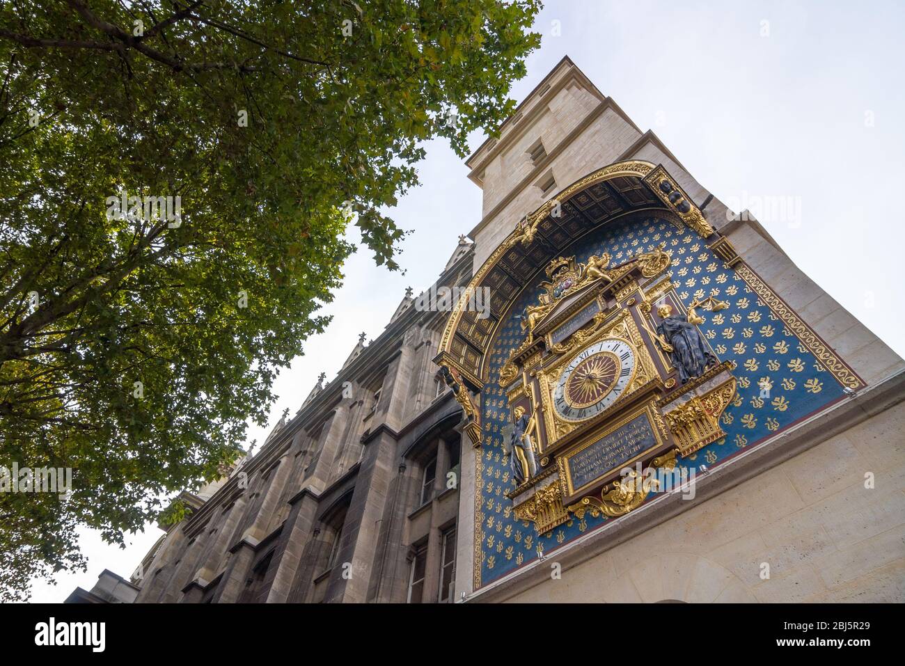 PARIS - SEPT 17, 2014: The clock tower or Tour de l'Horloge, La ...