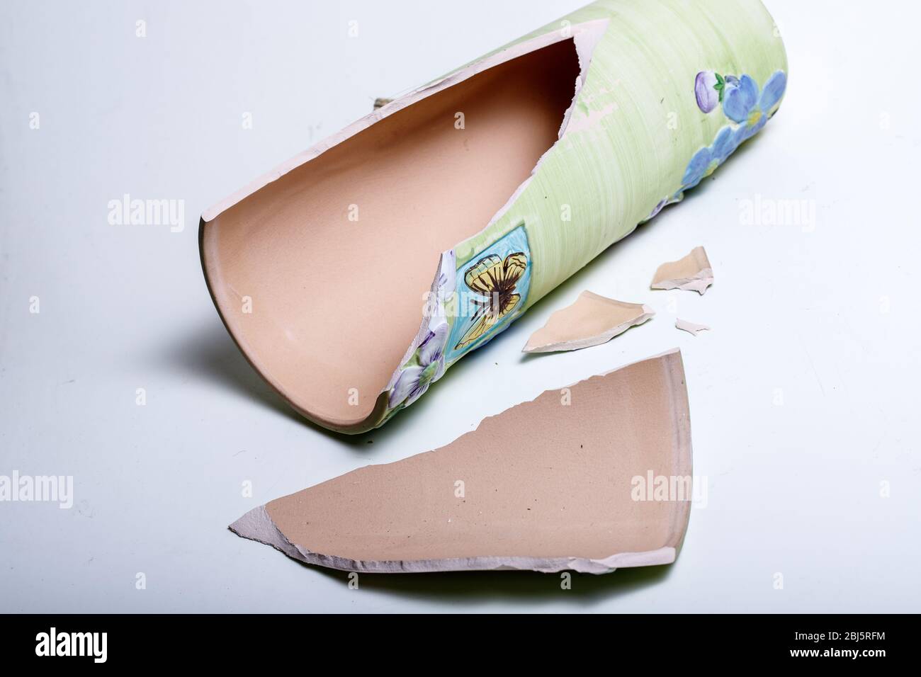 Broken vase cutout hi-res stock photography and images - Alamy