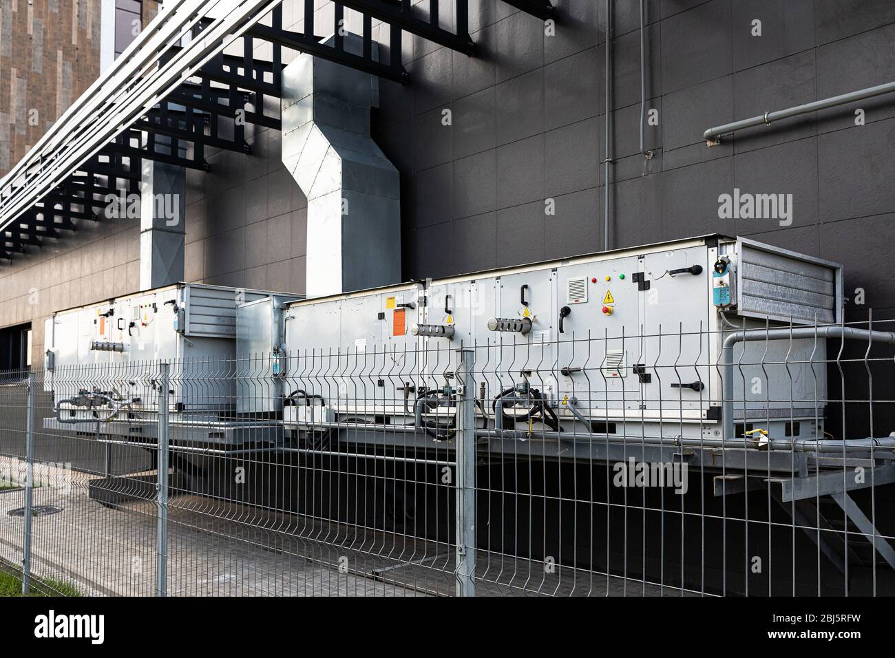 Ventilation systems of big mall Stock Photo - Alamy