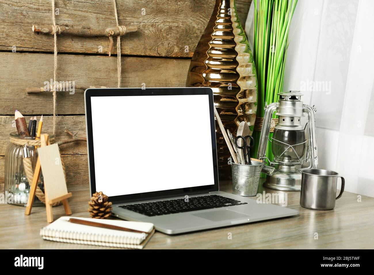 Workplace. Retro design concept Stock Photo - Alamy