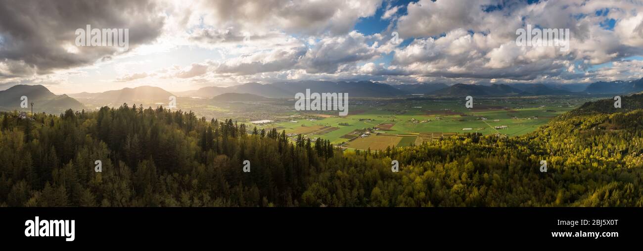 Aerial Panoramic View of Mt. Thom during a colorful cloudy evening ...