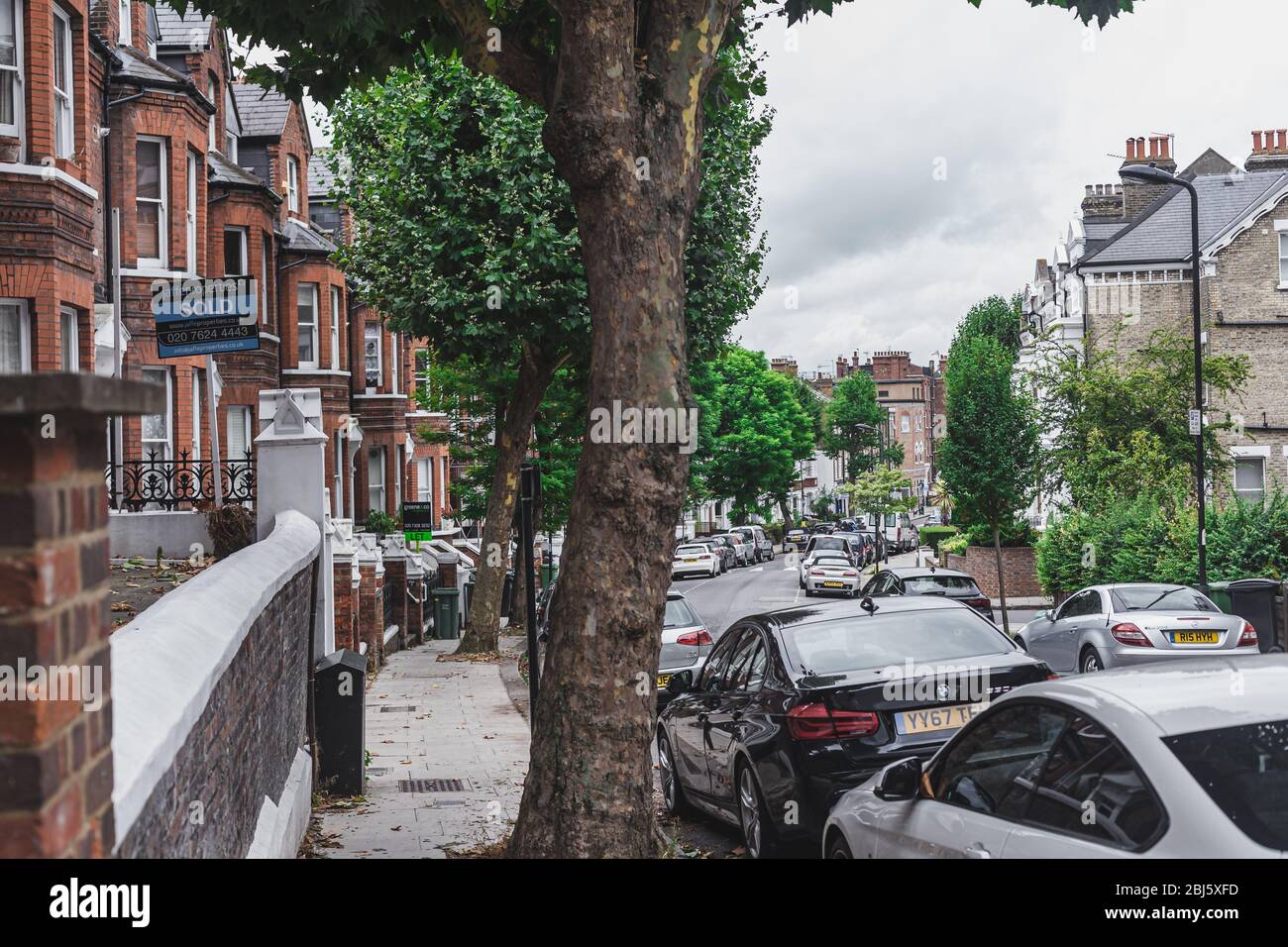 Victorian georgian style terrace house hi-res stock photography and ...
