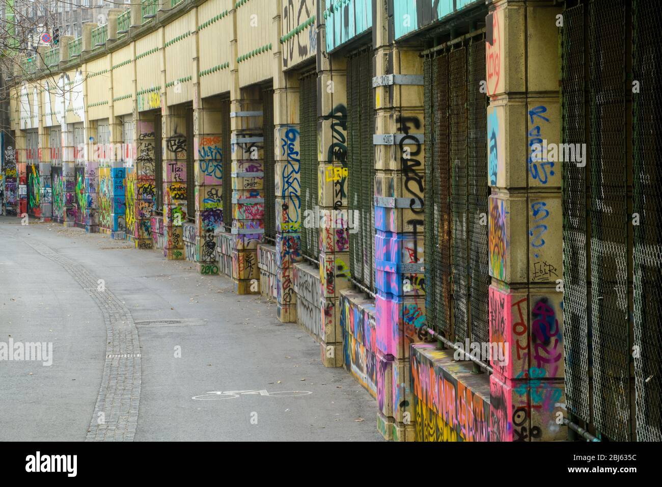 Danube canal graffiti art vienna hi-res stock photography and images ...