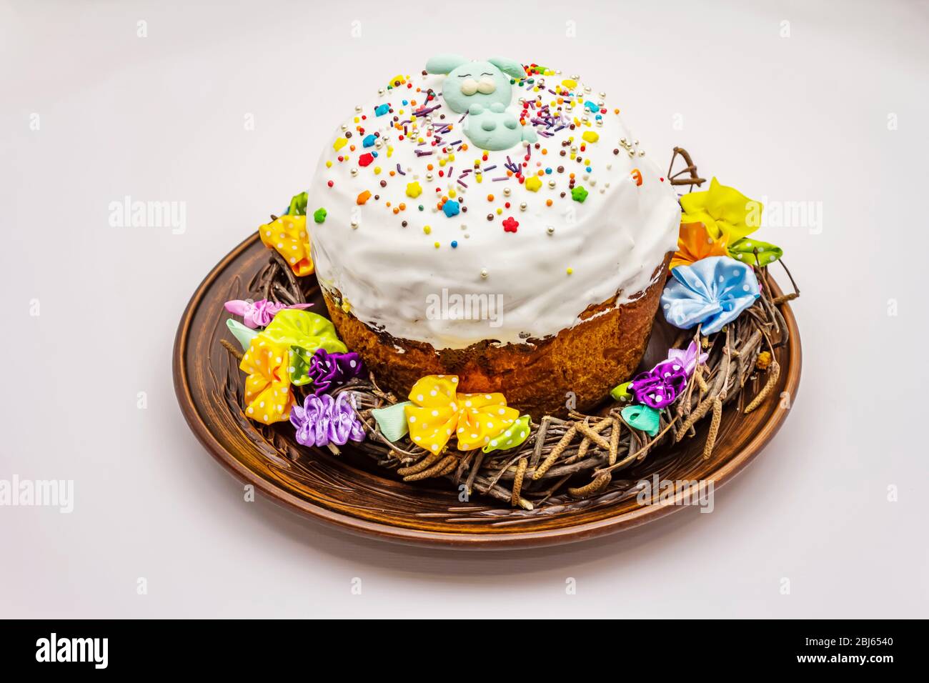 Easter cake isolated on white background. Traditional Orthodox festive ...