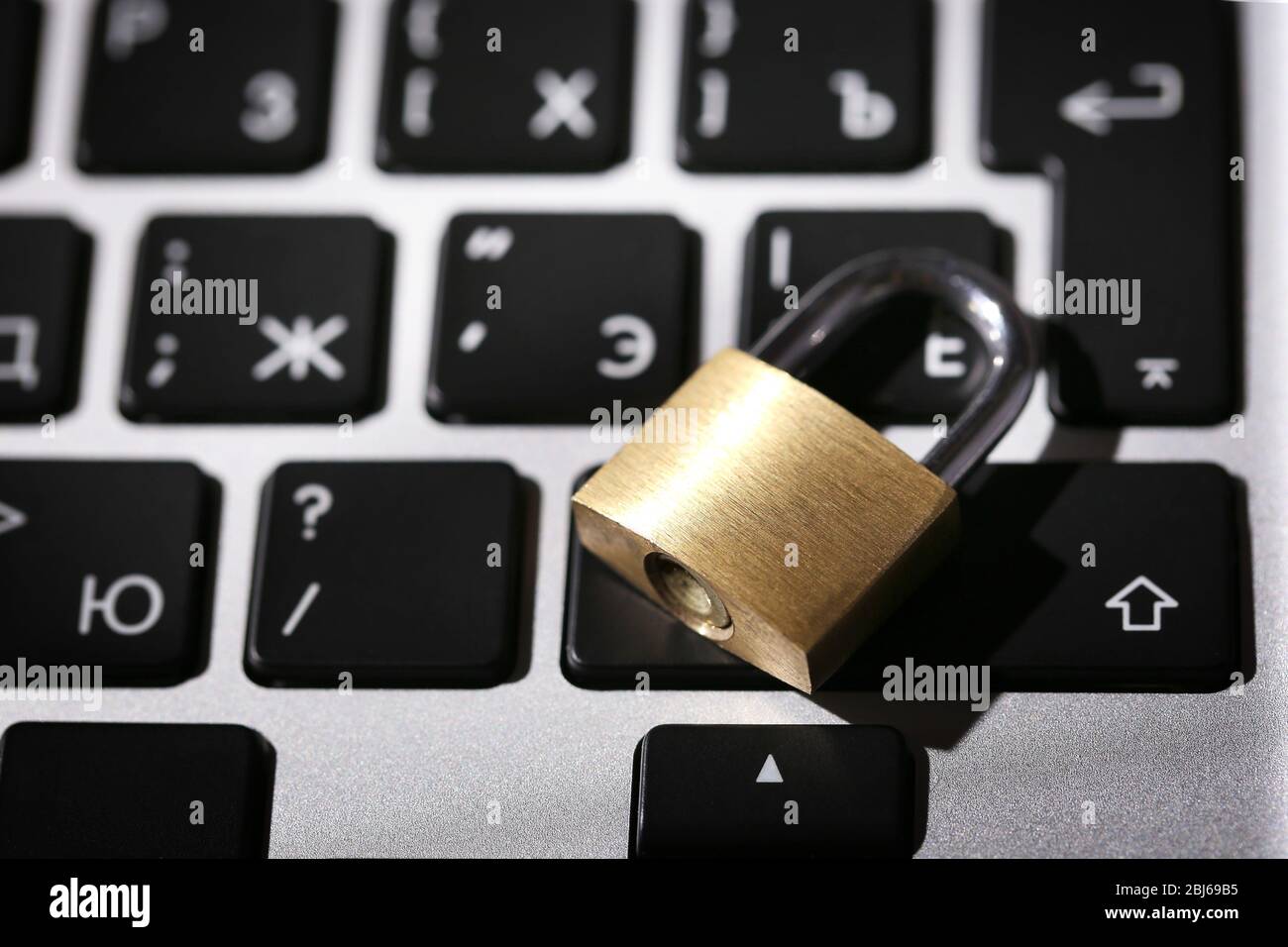 Cyber safety concept - lock on computer keyboard Stock Photo - Alamy