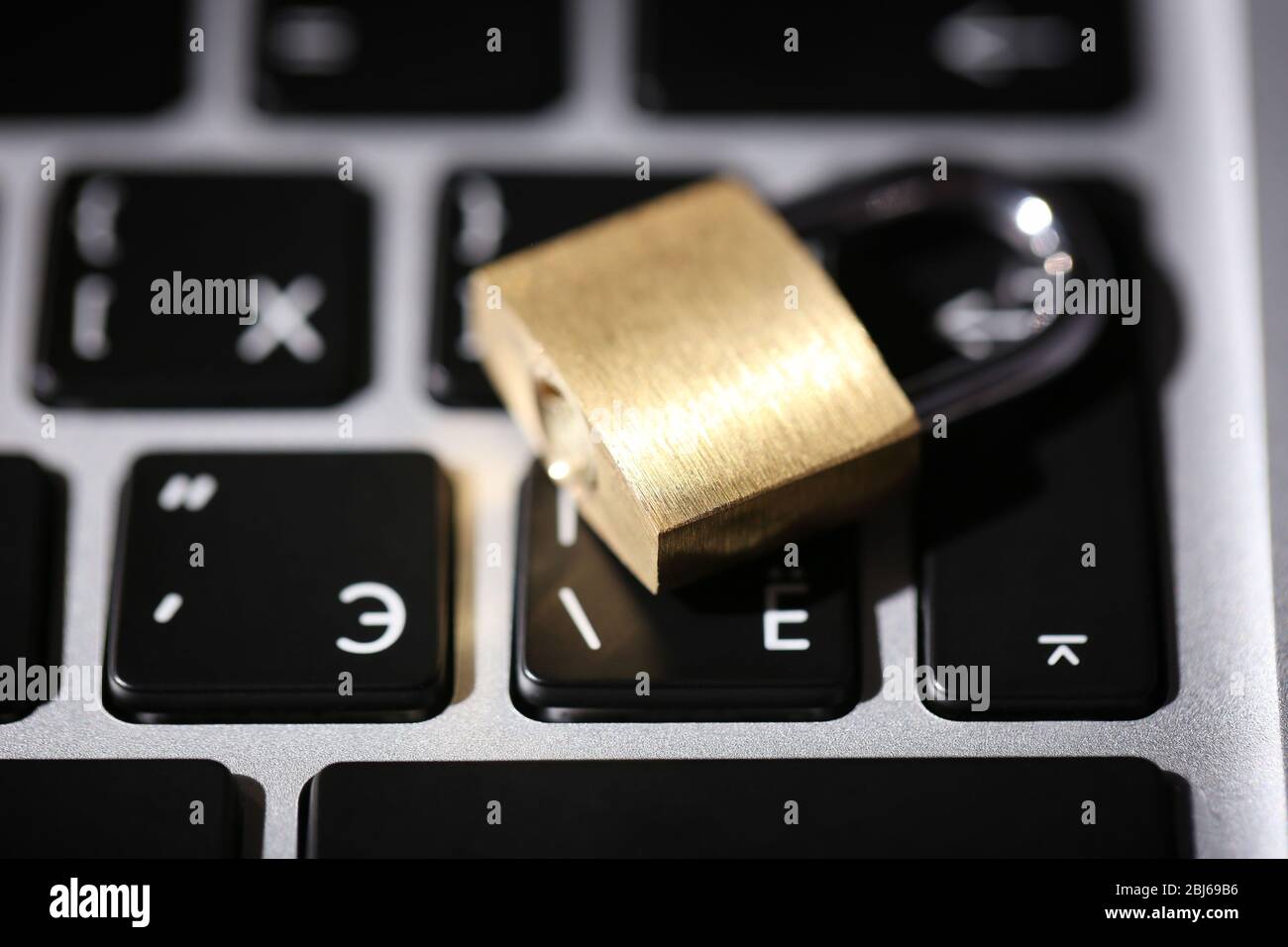 Cyber safety concept - lock on computer keyboard Stock Photo - Alamy