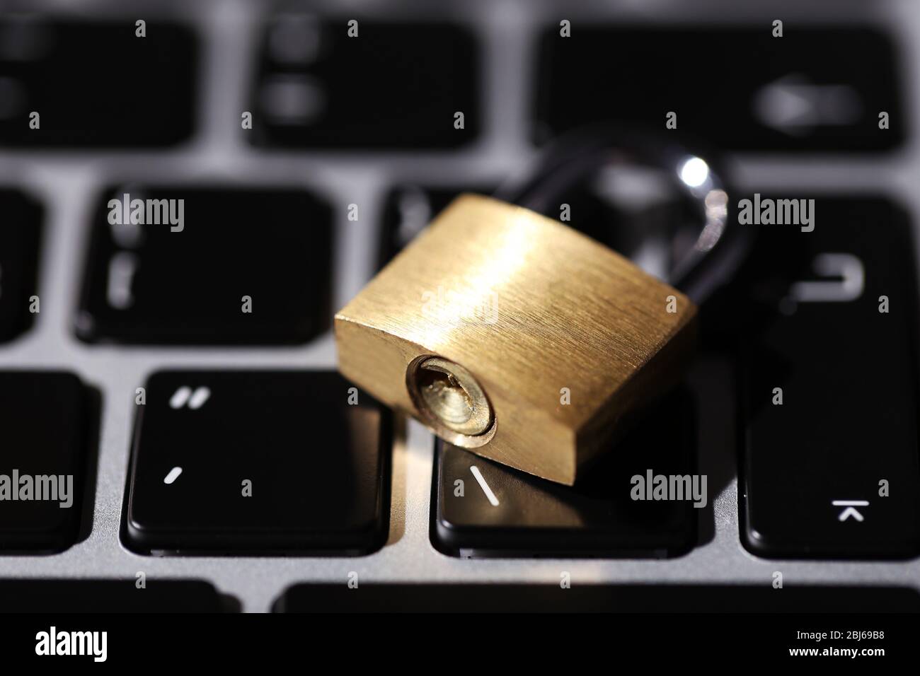 Cyber safety concept - lock on computer keyboard Stock Photo - Alamy