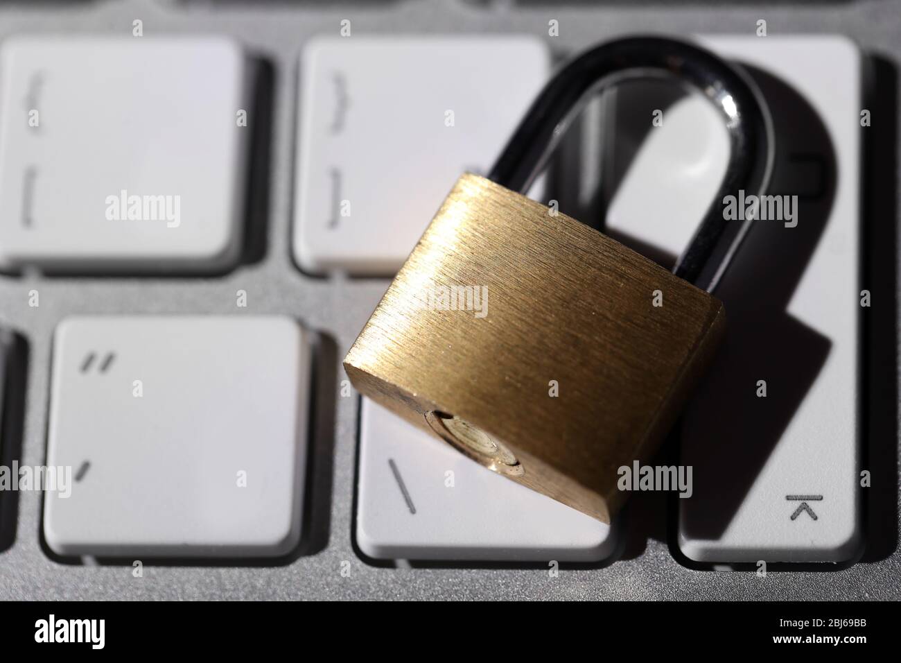 Cyber safety concept - lock on computer keyboard Stock Photo - Alamy