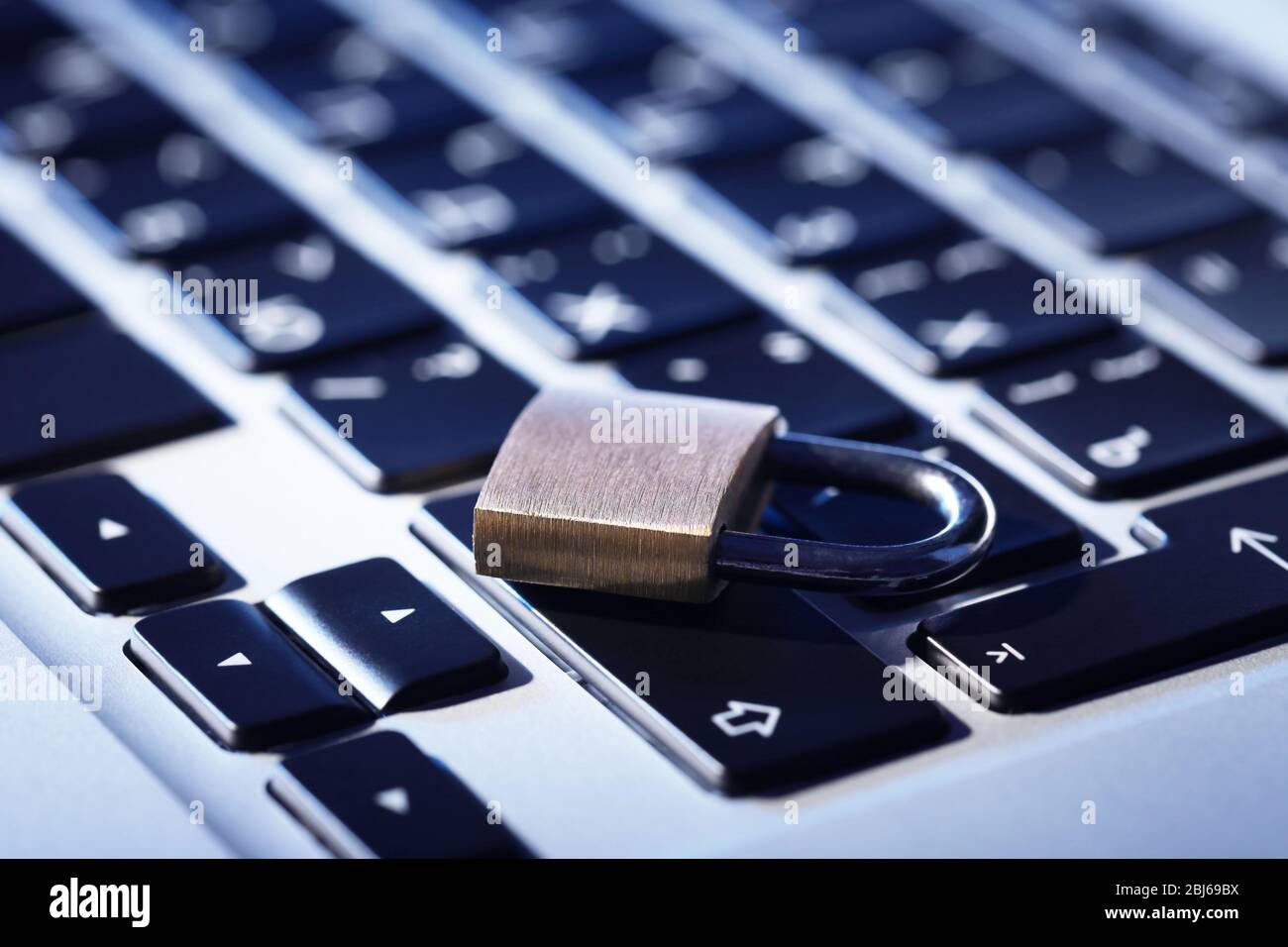 Cyber safety concept - lock on computer keyboard Stock Photo - Alamy