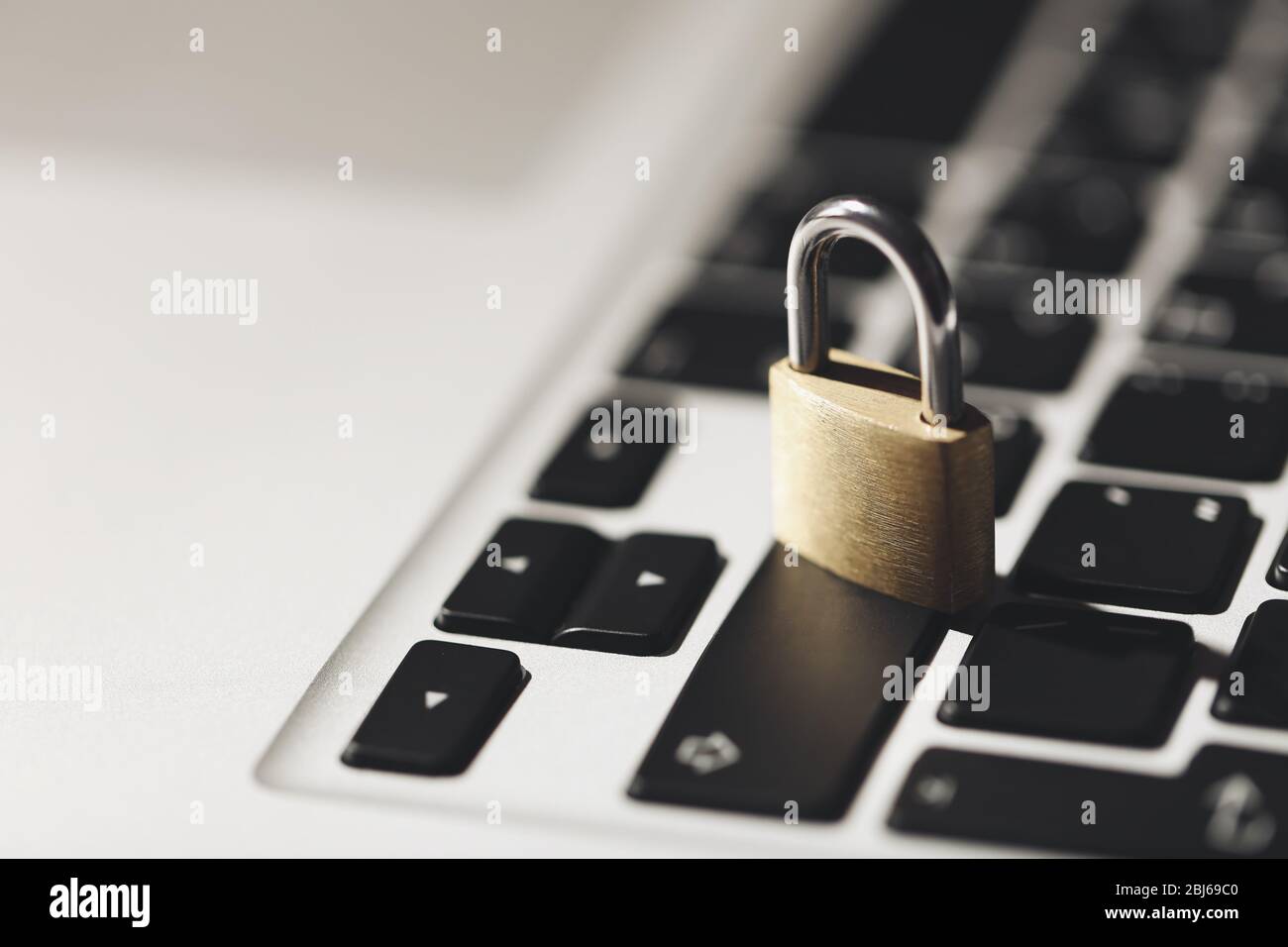 Cyber safety concept - lock on computer keyboard Stock Photo - Alamy