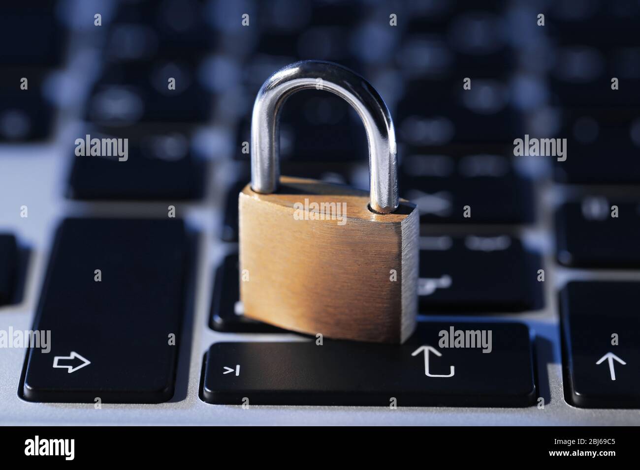 Cyber safety concept - lock on computer keyboard Stock Photo - Alamy