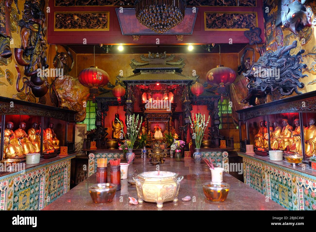 Praying hall hi-res stock photography and images - Alamy