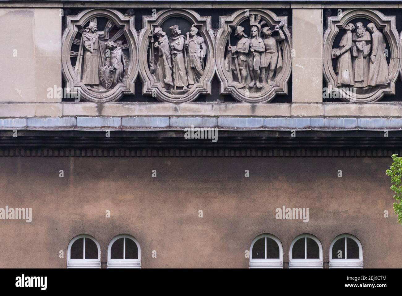 Crown design on facade hi-res stock photography and images - Alamy