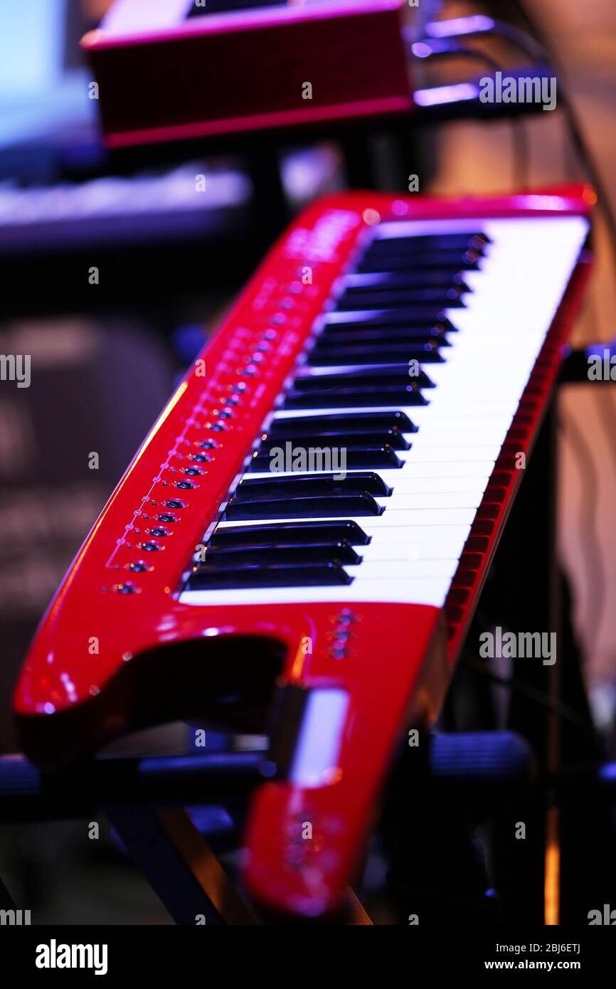 Synthesizer stage performance hi-res stock photography and images - Alamy