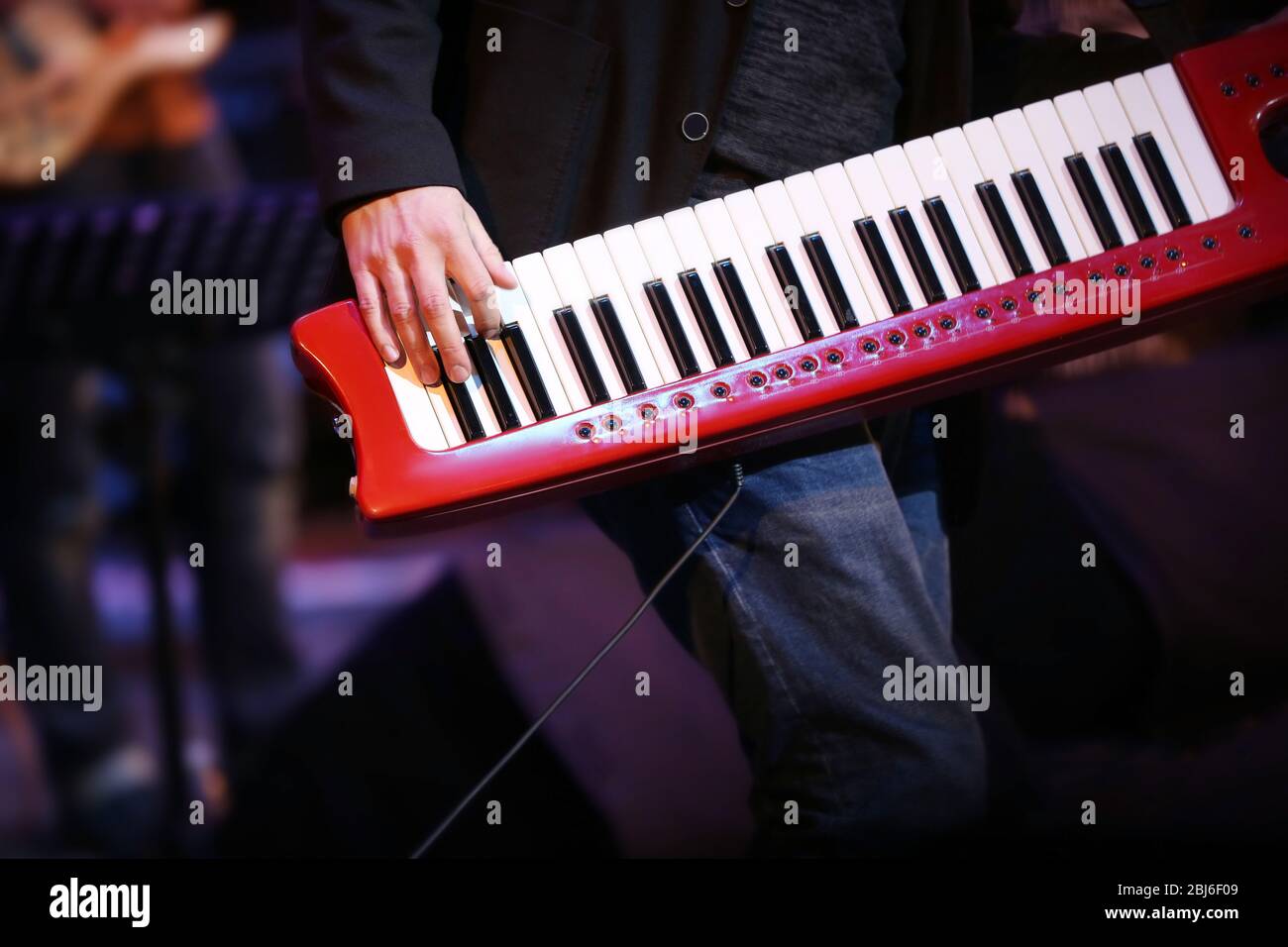 Synthesizer group hi-res stock photography and images - Alamy