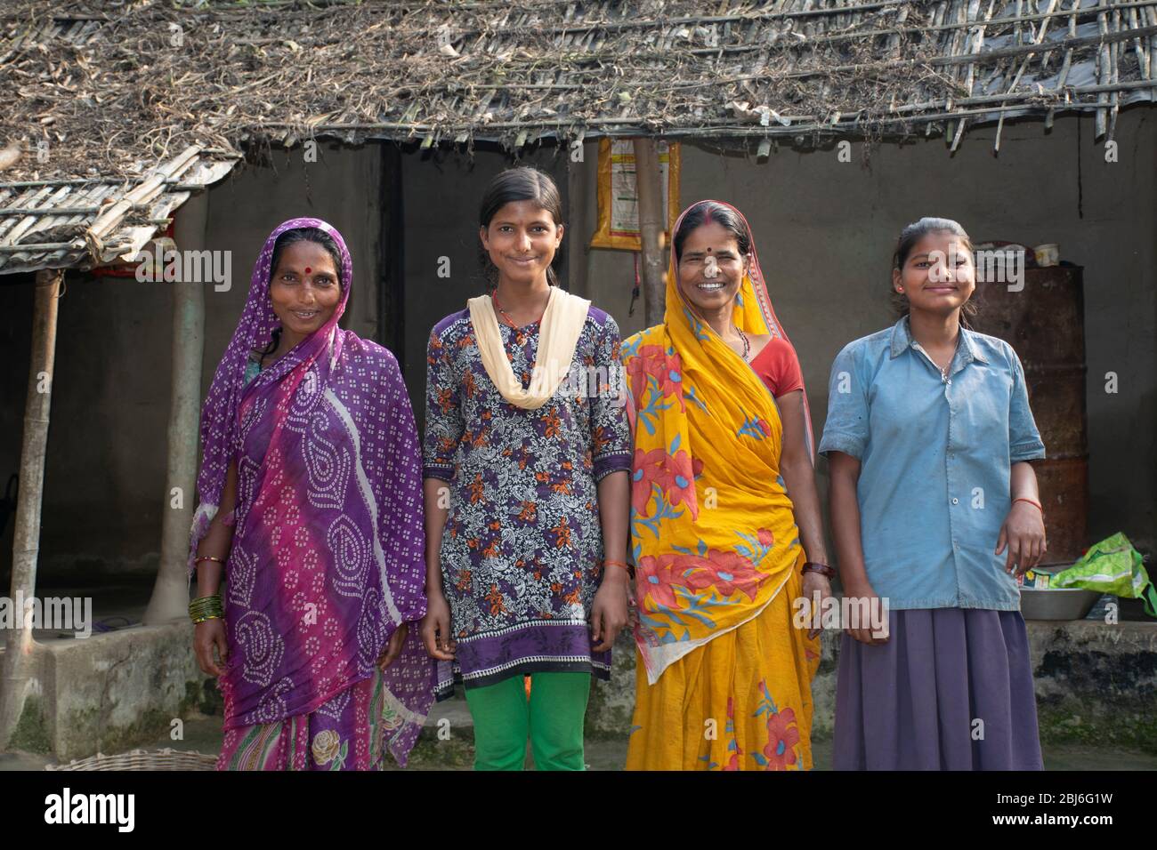 Happy womens faces hi-res stock photography and images - Alamy